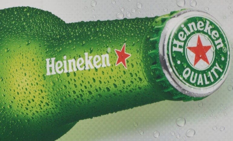 Heineken em dobro em happy hour da rede Mania de Churrasco